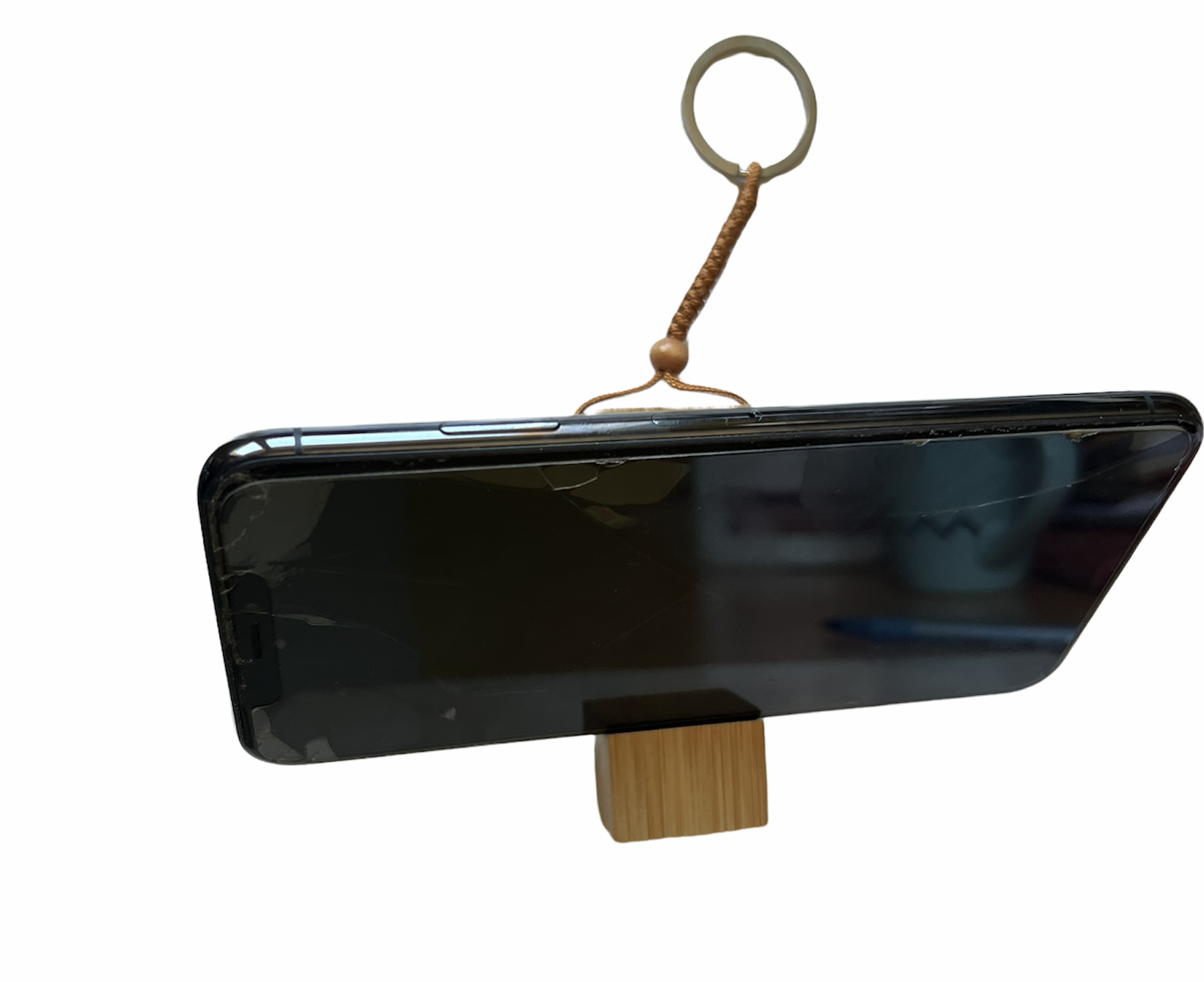 Porte clé support smartphone – Les ateliers de la Passerelle